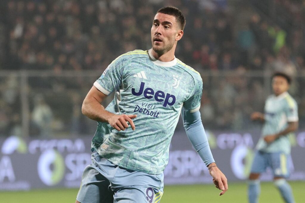 Vlahovic, la scommessa di Spalletti: da partente a perno della Juve ...